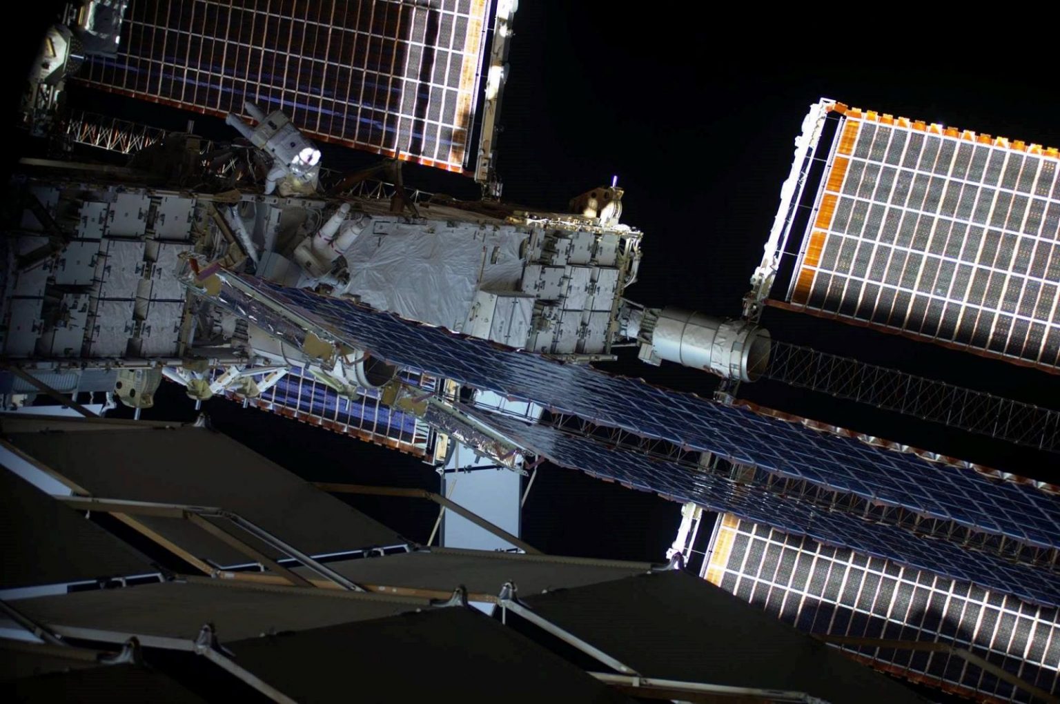 RemoveDEBRIS spacecrafts deploys from ISS towards its space junk clean ...